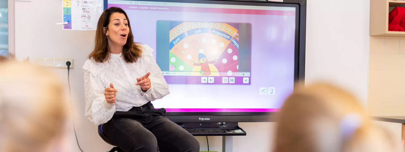 Zij-instroom leraar basisonderwijs | Fontys